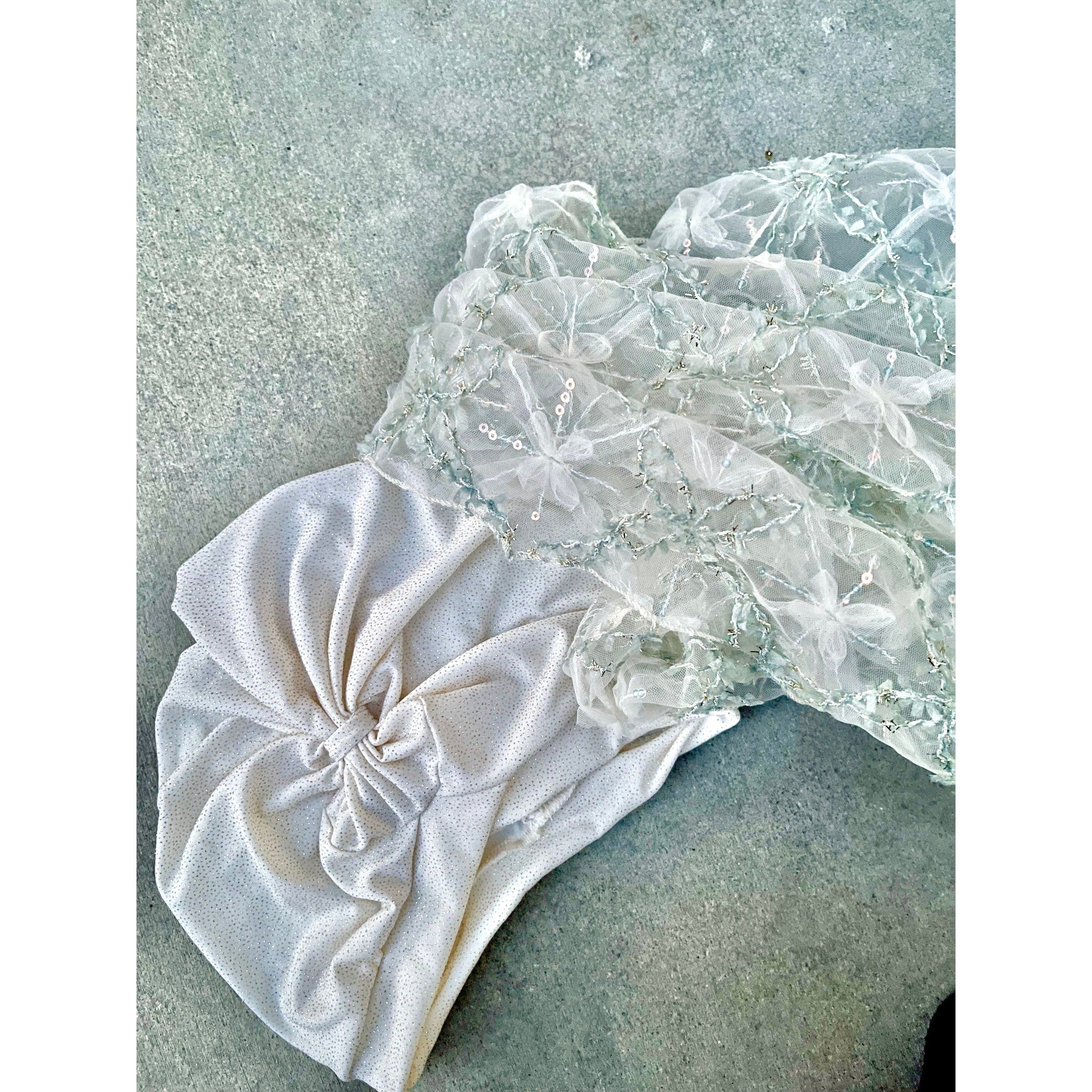 Yeela's Off-White/Sage Set – The Little Tichel Lady